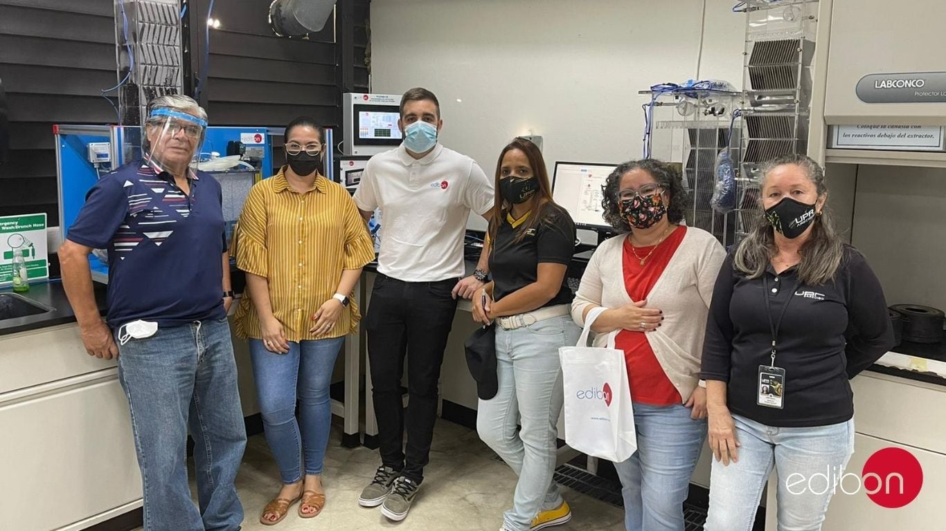 Setting up at Puerto Rico University - Edibon